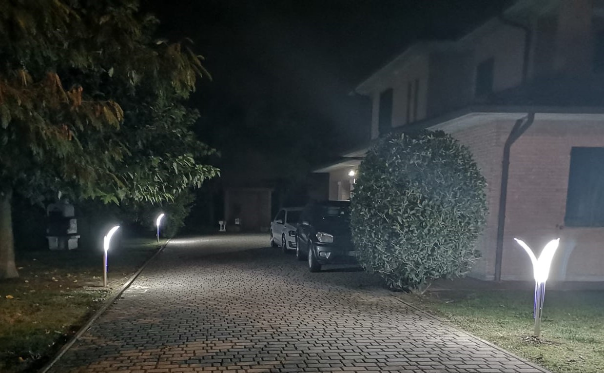 Luci per Vialetti a LED: Alcune Idee - Boschi di Sicilia